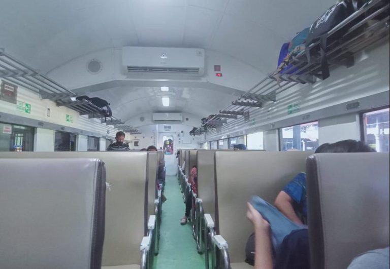 Jadwal Kereta Api Commuter Line Penataran - Kereta Api Kita