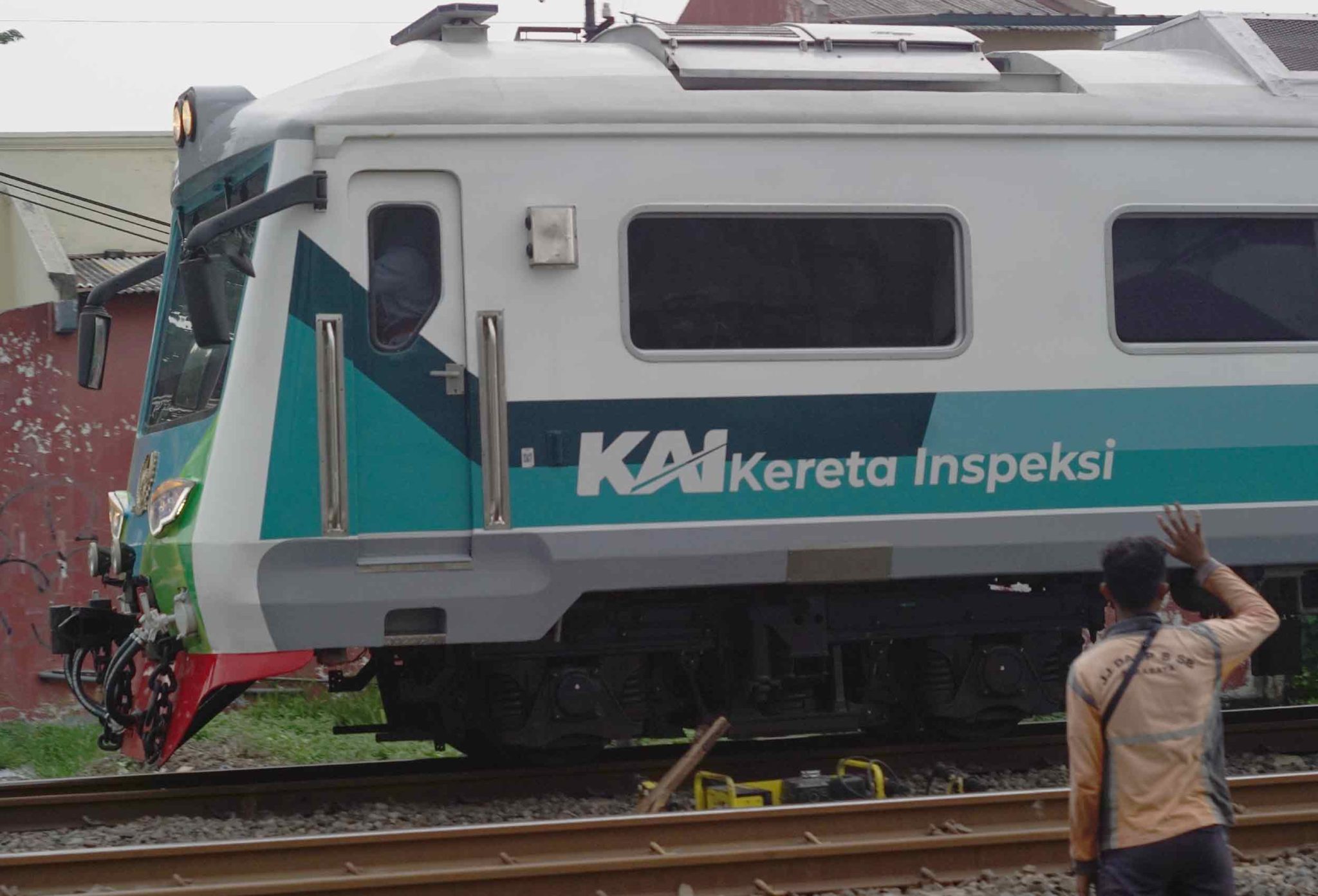 Kereta-Inspeksi-3 - Kereta Api Kita